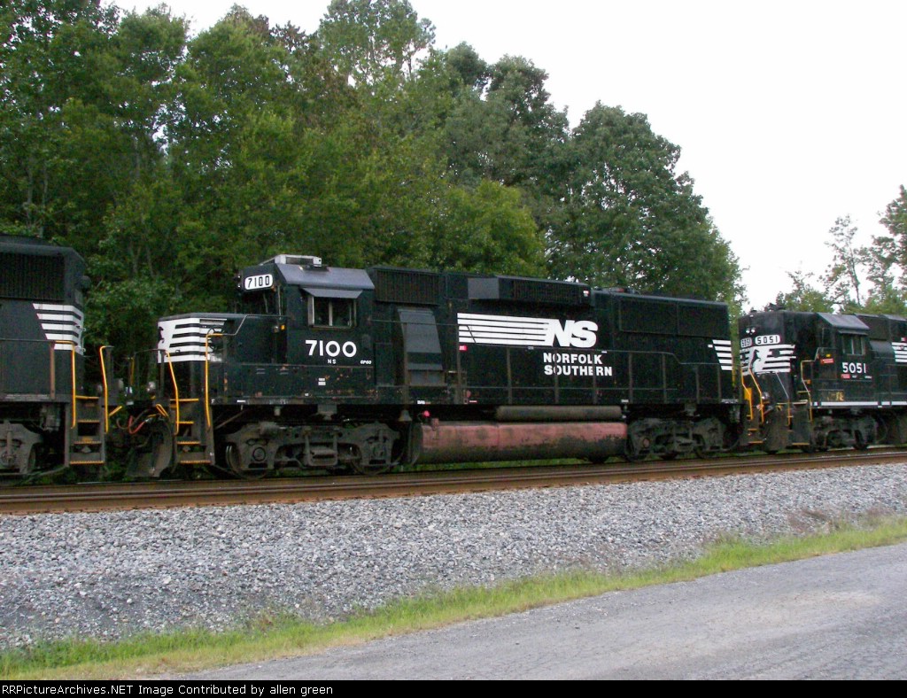 NS 7100